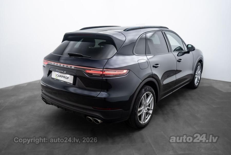 Zils Porsche Cayenne 2018 Tallina, ar dzinēja tilpumu 2.90 L un nobraukumu 200 tūkst. km par 34999 €, foto 5 vietnē AUTOMOTO.COM.LV