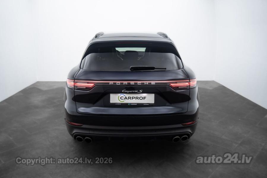 Zils Porsche Cayenne 2018 Tallina, ar dzinēja tilpumu 2.90 L un nobraukumu 200 tūkst. km par 34999 €, foto 6 vietnē AUTOMOTO.COM.LV
