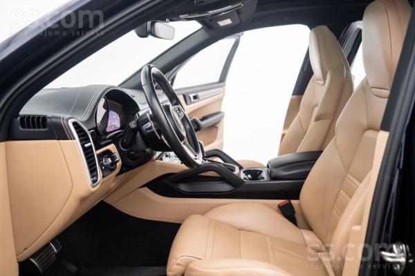 Синий Порше Каен 2018 в Таллин, объемом двигателя 2.90 л и пробегом 200 тыс. км за 34999 €, фото 7 на AUTOMOTO.COM.LV
