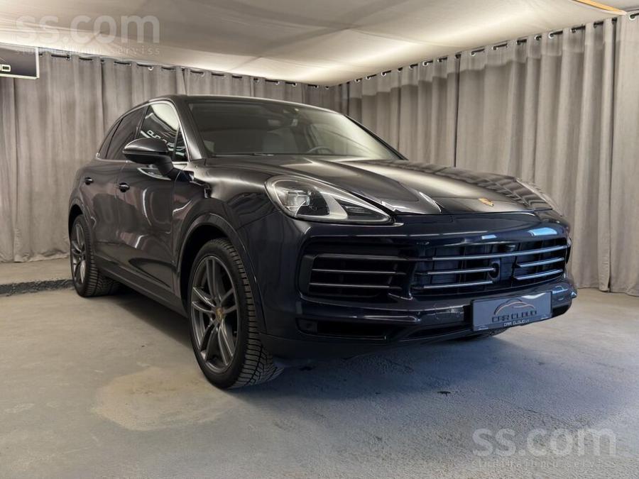 Blue Porsche Cayenne 2018 in Riga, with an engine capacity of 2.90 L and mileage of 99 thousand km for 49990 €, photo 4 on AUTOMOTO.COM.LV
