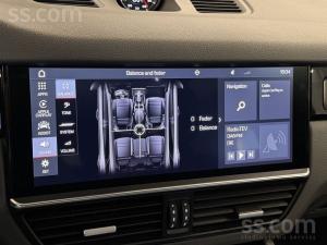 Blue Porsche Cayenne 2018 in Riga, with an engine capacity of 2.90 L and mileage of 99 thousand km for 49990 €, photo 20 on AUTOMOTO.COM.LV