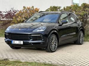 Zils Porsche Cayenne 2018 Rīga, ar dzinēja tilpumu 3.00 L un nobraukumu 170 tūkst. km par 52900 €, foto  vietnē AUTOMOTO.COM.LV