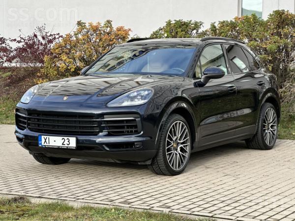 Zils Porsche Cayenne 2018 Rīga, ar dzinēja tilpumu 3.00 L un nobraukumu 170 tūkst. km par 52900 €, foto 1 vietnē AUTOMOTO.COM.LV