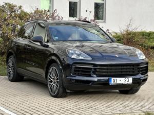 Blue Porsche Cayenne 2018 in Riga, with an engine capacity of 3.00 L and mileage of 170 thousand km for 52900 €, photo 4 on AUTOMOTO.COM.LV