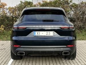 Blue Porsche Cayenne 2018 in Riga, with an engine capacity of 3.00 L and mileage of 170 thousand km for 52900 €, photo 6 on AUTOMOTO.COM.LV