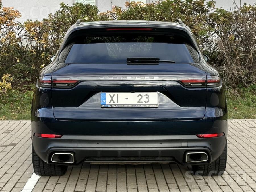 Blue Porsche Cayenne 2018 in Riga, with an engine capacity of 3.00 L and mileage of 170 thousand km for 52900 €, photo 6 on AUTOMOTO.COM.LV