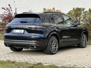 Blue Porsche Cayenne 2018 in Riga, with an engine capacity of 3.00 L and mileage of 170 thousand km for 52900 €, photo 8 on AUTOMOTO.COM.LV