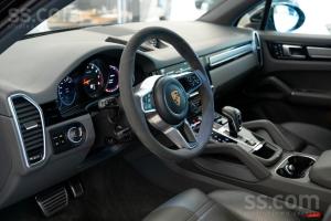 Синий Порше Каен 2018 в Рига, объемом двигателя 2.90 л и пробегом 112 тыс. км за 39990 €, фото 15 на AUTOMOTO.COM.LV