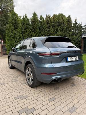 Zils Porsche Cayenne 2018 Rīga, ar dzinēja tilpumu 3.00 L un nobraukumu 148 tūkst. km par 38500 €, foto 3 vietnē AUTOMOTO.COM.LV