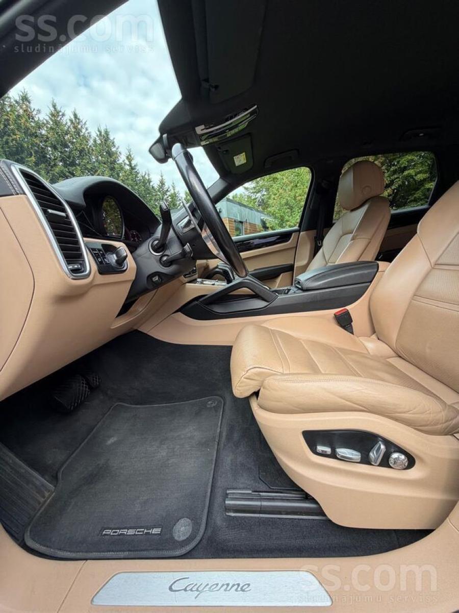 Zils Porsche Cayenne 2018 Rīga, ar dzinēja tilpumu 3.00 L un nobraukumu 148 tūkst. km par 38500 €, foto 5 vietnē AUTOMOTO.COM.LV