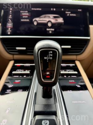 Zils Porsche Cayenne 2018 Rīga, ar dzinēja tilpumu 3.00 L un nobraukumu 148 tūkst. km par 38500 €, foto 7 vietnē AUTOMOTO.COM.LV
