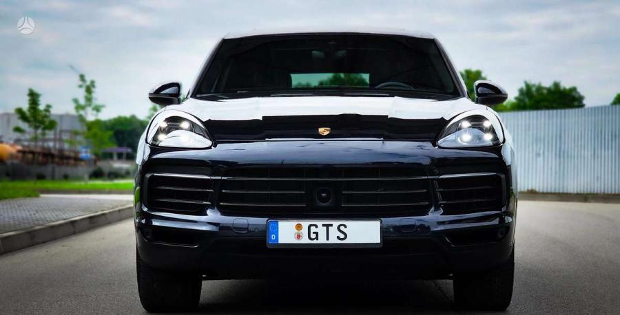 Zils Porsche Cayenne 2019 Marijampole, ar dzinēja tilpumu 3.00 L un nobraukumu 200 tūkst. km par 36777 €, foto 1 vietnē AUTOMOTO.COM.LV