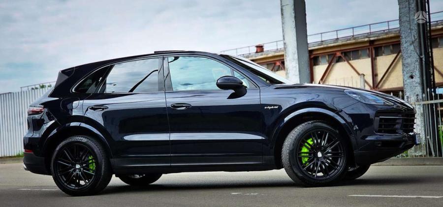 Zils Porsche Cayenne 2019 Marijampole, ar dzinēja tilpumu 3.00 L un nobraukumu 200 tūkst. km par 36777 €, foto 9 vietnē AUTOMOTO.COM.LV