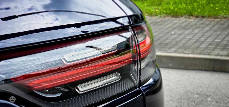Zils Porsche Cayenne 2019 Marijampole, ar dzinēja tilpumu 3.00 L un nobraukumu 200 tūkst. km par 36777 €, foto 22 vietnē AUTOMOTO.COM.LV