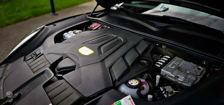 Zils Porsche Cayenne 2019 Marijampole, ar dzinēja tilpumu 3.00 L un nobraukumu 200 tūkst. km par 36777 €, foto 32 vietnē AUTOMOTO.COM.LV