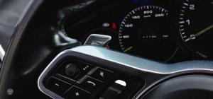 Zils Porsche Cayenne 2019 Marijampole, ar dzinēja tilpumu 3.00 L un nobraukumu 200 tūkst. km par 36777 €, foto 42 vietnē AUTOMOTO.COM.LV