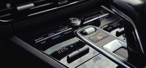 Zils Porsche Cayenne 2019 Marijampole, ar dzinēja tilpumu 3.00 L un nobraukumu 200 tūkst. km par 36777 €, foto 45 vietnē AUTOMOTO.COM.LV