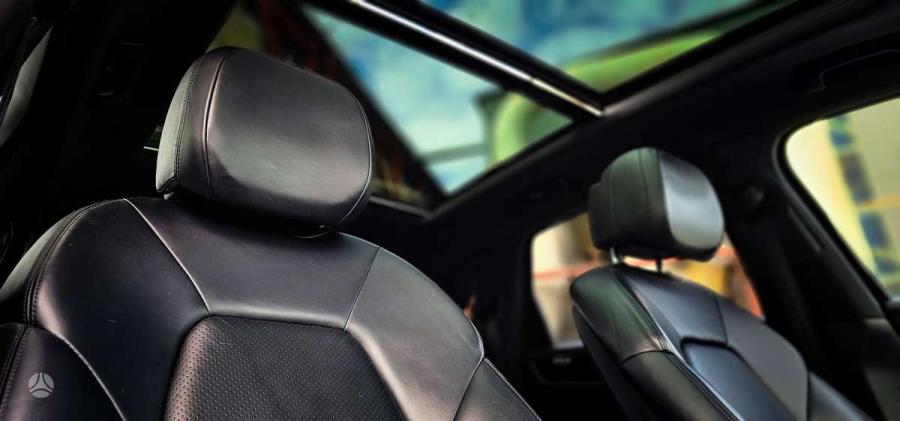 Zils Porsche Cayenne 2019 Marijampole, ar dzinēja tilpumu 3.00 L un nobraukumu 200 tūkst. km par 36777 €, foto 48 vietnē AUTOMOTO.COM.LV