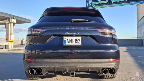 Zils Porsche Cayenne 2019 Viļņa, ar dzinēja tilpumu 2.89 L un nobraukumu 94 tūkst. km par 46900 €, foto 6 vietnē AUTOMOTO.COM.LV