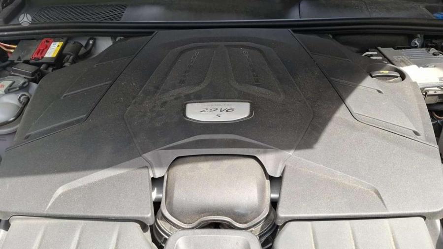Zils Porsche Cayenne 2019 Viļņa, ar dzinēja tilpumu 2.89 L un nobraukumu 94 tūkst. km par 46900 €, foto 31 vietnē AUTOMOTO.COM.LV