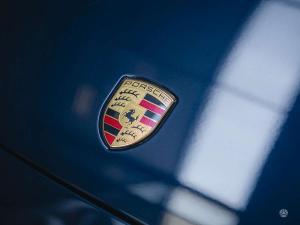 Blue Porsche Cayenne 2019 in Vilnius, with an engine capacity of 2.89 L and mileage of 126 thousand km for 59911 €, photo 10 on AUTOMOTO.COM.LV
