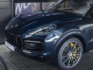 Blue Porsche Cayenne 2019 in Vilnius, with an engine capacity of 2.89 L and mileage of 126 thousand km for 59911 €, photo 11 on AUTOMOTO.COM.LV