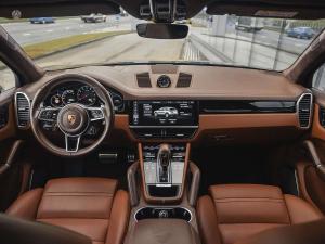 Blue Porsche Cayenne 2019 in Vilnius, with an engine capacity of 2.89 L and mileage of 126 thousand km for 59911 €, photo 26 on AUTOMOTO.COM.LV