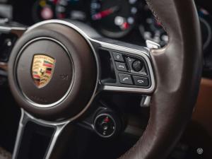 Blue Porsche Cayenne 2019 in Vilnius, with an engine capacity of 2.89 L and mileage of 126 thousand km for 59911 €, photo 31 on AUTOMOTO.COM.LV