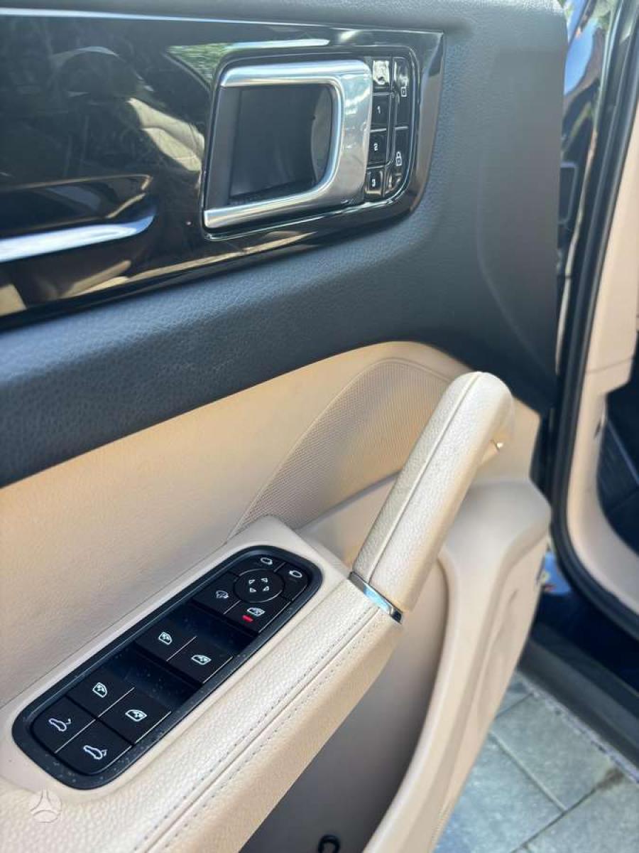 Zils Porsche Cayenne 2019 Klaipėda, ar dzinēja tilpumu 3.00 L un nobraukumu 228 tūkst. km par 19999 €, foto 16 vietnē AUTOMOTO.COM.LV