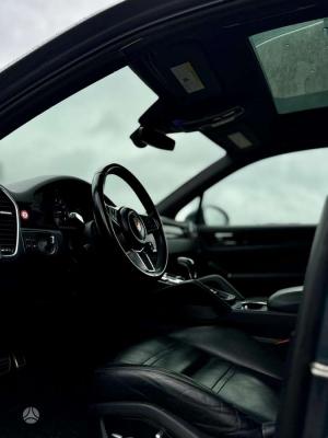 Zils Porsche Cayenne 2019 Kauņa, ar dzinēja tilpumu 2.89 L un nobraukumu 149 tūkst. km par 45000 €, foto 17 vietnē AUTOMOTO.COM.LV