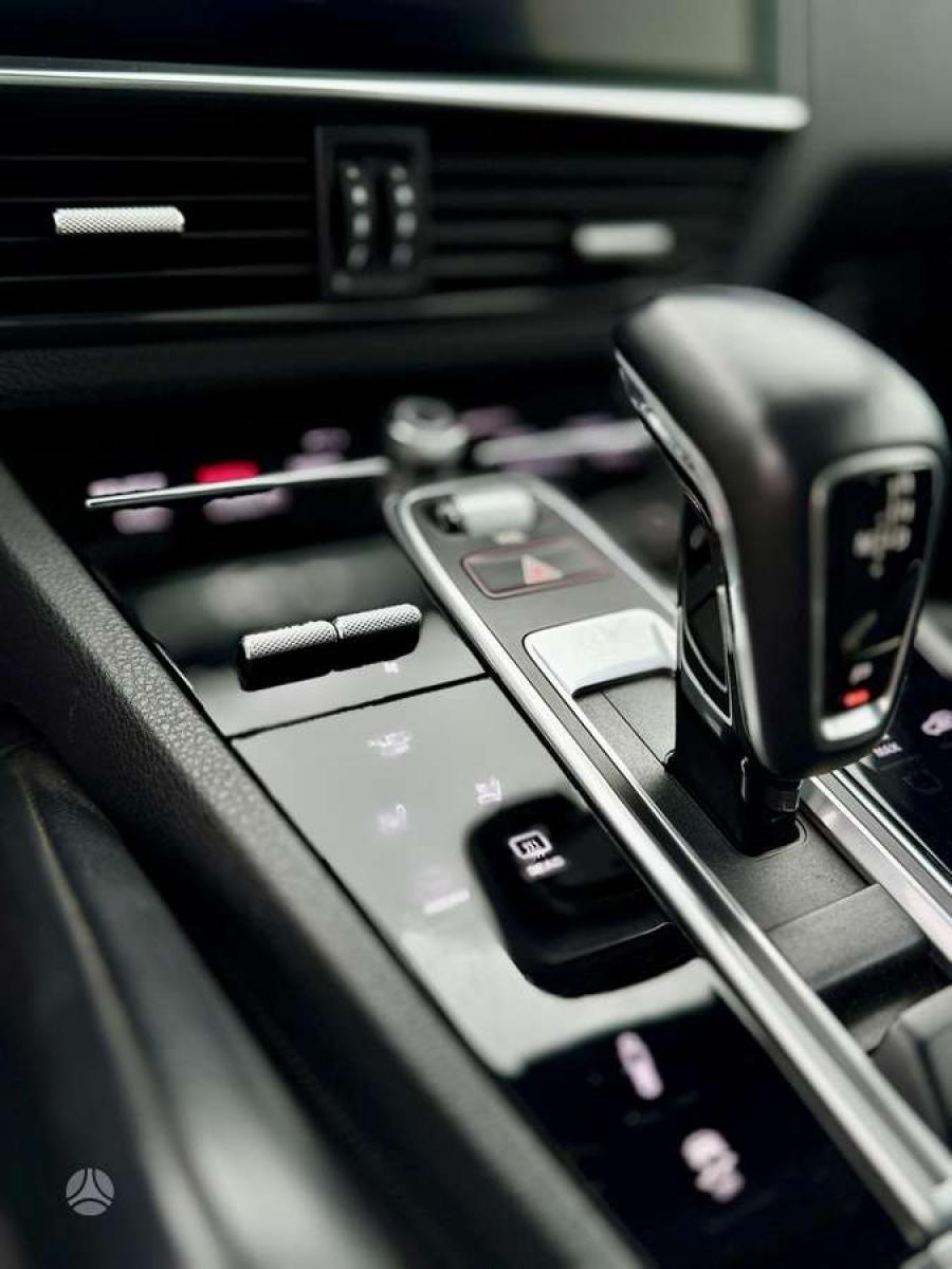 Zils Porsche Cayenne 2019 Kauņa, ar dzinēja tilpumu 2.89 L un nobraukumu 149 tūkst. km par 45000 €, foto 21 vietnē AUTOMOTO.COM.LV
