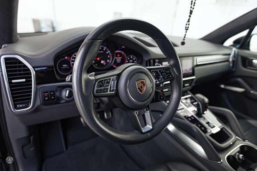 Blue Porsche Cayenne 2019 in Klaipeda, with an engine capacity of 4.00 L and mileage of 118 thousand km for 44337 €, photo 14 on AUTOMOTO.COM.LV
