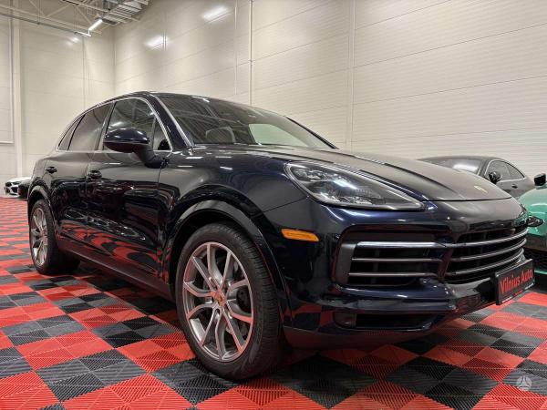 Blue Porsche Cayenne 2019 in Vilnius, with an engine capacity of 2.89 L and mileage of 94 thousand km for 47990 €, photo 3 on AUTOMOTO.COM.LV
