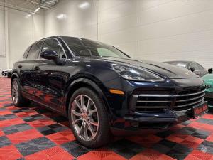 Blue Porsche Cayenne 2019 in Vilnius, with an engine capacity of 2.89 L and mileage of 94 thousand km for 47990 €, photo 4 on AUTOMOTO.COM.LV