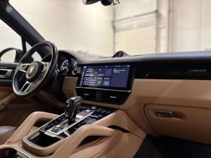 Blue Porsche Cayenne 2019 in Vilnius, with an engine capacity of 2.89 L and mileage of 94 thousand km for 47990 €, photo 20 on AUTOMOTO.COM.LV