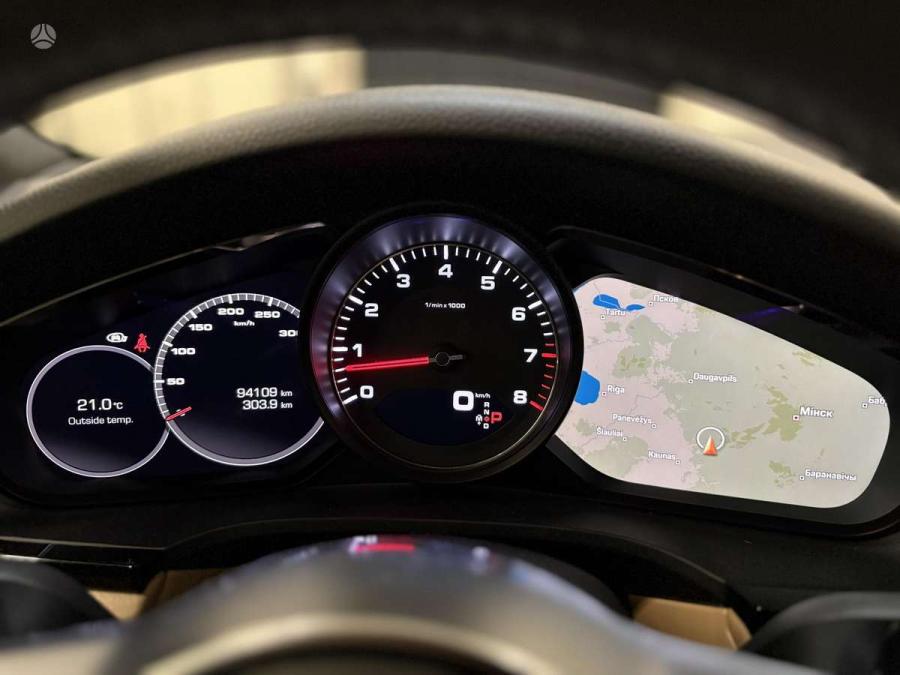 Blue Porsche Cayenne 2019 in Vilnius, with an engine capacity of 2.89 L and mileage of 94 thousand km for 47990 €, photo 24 on AUTOMOTO.COM.LV