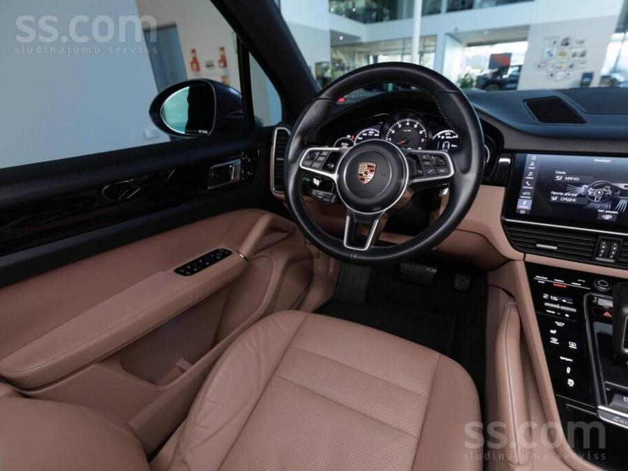 Blue Porsche Cayenne 2019 in Riga, with an engine capacity of 3.00 L and mileage of 92 thousand km for 39000 €, photo 6 on AUTOMOTO.COM.LV