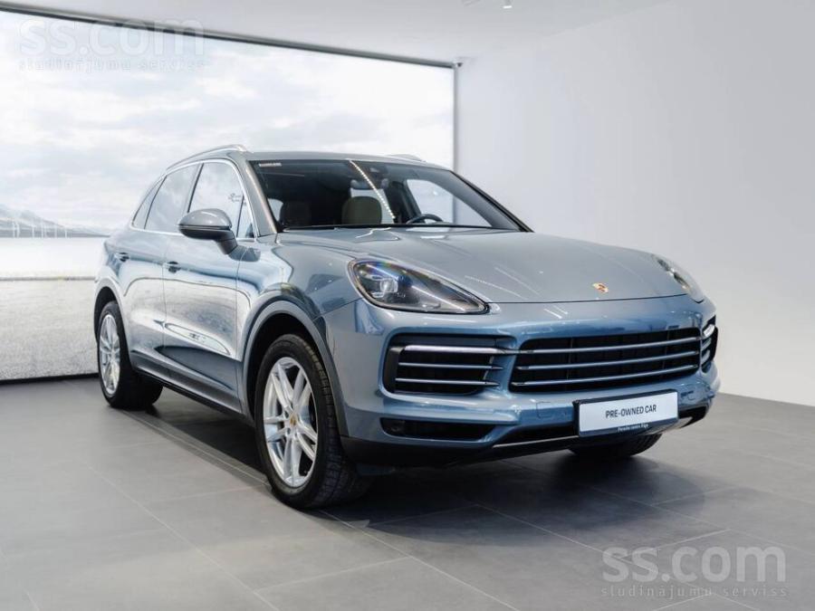 Blue Porsche Cayenne 2019 in Riga, with an engine capacity of 3.00 L and mileage of 92 thousand km for 39000 €, photo 9 on AUTOMOTO.COM.LV