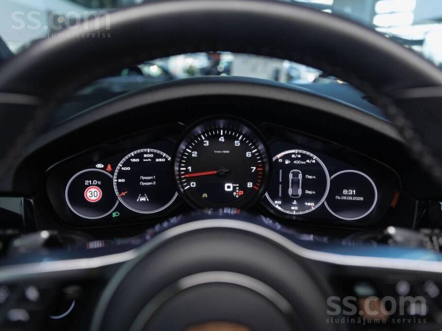 Blue Porsche Cayenne 2019 in Riga, with an engine capacity of 3.00 L and mileage of 92 thousand km for 39000 €, photo 29 on AUTOMOTO.COM.LV
