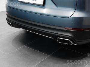 Blue Porsche Cayenne 2019 in Riga, with an engine capacity of 3.00 L and mileage of 92 thousand km for 39000 €, photo 36 on AUTOMOTO.COM.LV