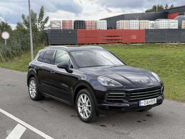 Zils Porsche Cayenne 2020 Kauņa, ar dzinēja tilpumu 3.00 L un nobraukumu 107 tūkst. km par 32500 €, foto 4 vietnē AUTOMOTO.COM.LV