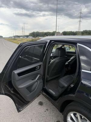 Zils Porsche Cayenne 2020 Kauņa, ar dzinēja tilpumu 3.00 L un nobraukumu 107 tūkst. km par 32500 €, foto 8 vietnē AUTOMOTO.COM.LV