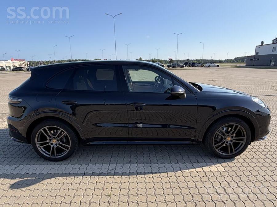 Zils Porsche Cayenne 2022 Rīga, ar dzinēja tilpumu 3.00 L un nobraukumu 40 tūkst. km par 73500 €, foto 5 vietnē AUTOMOTO.COM.LV