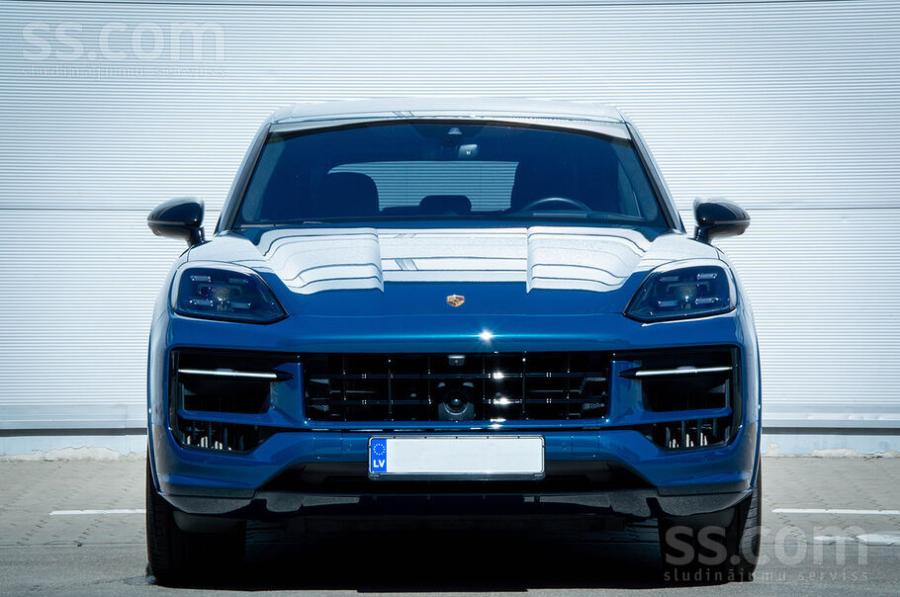Zils Porsche Cayenne 2023 Rīga, ar dzinēja tilpumu 3.00 L un nobraukumu 63 tūkst. km par 80000 €, foto 4 vietnē AUTOMOTO.COM.LV