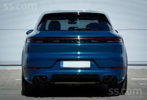 Zils Porsche Cayenne 2023 Rīga, ar dzinēja tilpumu 3.00 L un nobraukumu 63 tūkst. km par 80000 €, foto 5 vietnē AUTOMOTO.COM.LV