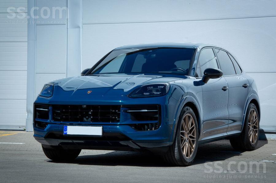 Zils Porsche Cayenne 2023 Rīga, ar dzinēja tilpumu 3.00 L un nobraukumu 63 tūkst. km par 80000 €, foto 6 vietnē AUTOMOTO.COM.LV