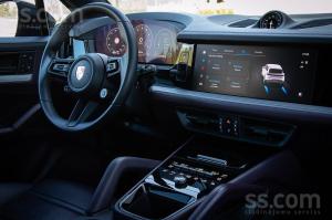 Zils Porsche Cayenne 2023 Rīga, ar dzinēja tilpumu 3.00 L un nobraukumu 63 tūkst. km par 80000 €, foto 9 vietnē AUTOMOTO.COM.LV