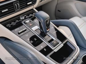 Zils Porsche Cayenne 2023 Tallina, ar dzinēja tilpumu 3.00 L un nobraukumu 44 tūkst. km par 82500 €, foto 10 vietnē AUTOMOTO.COM.LV