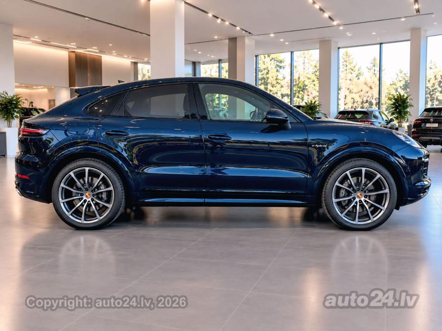 Zils Porsche Cayenne 2023 Tallina, ar dzinēja tilpumu 3.00 L un nobraukumu 44 tūkst. km par 82500 €, foto 16 vietnē AUTOMOTO.COM.LV