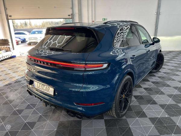 Zils Porsche Cayenne 2024 Viļņa, ar dzinēja tilpumu 3.00 L un nobraukumu 27 tūkst. km par 81500 €, foto 3 vietnē AUTOMOTO.COM.LV